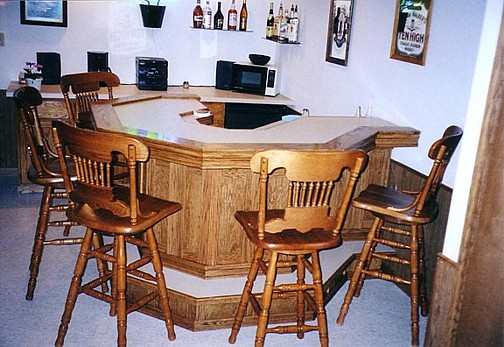 CUSTOM HOME BARS